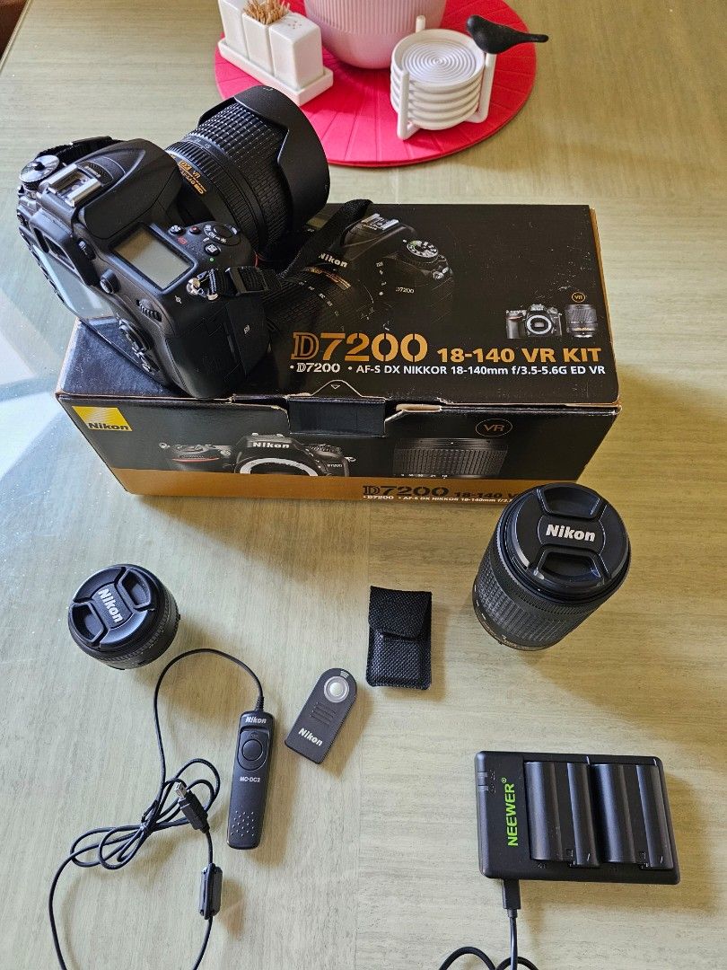 (Price reduced) Nikon D7200 Full Kit & Additional Accesories ...