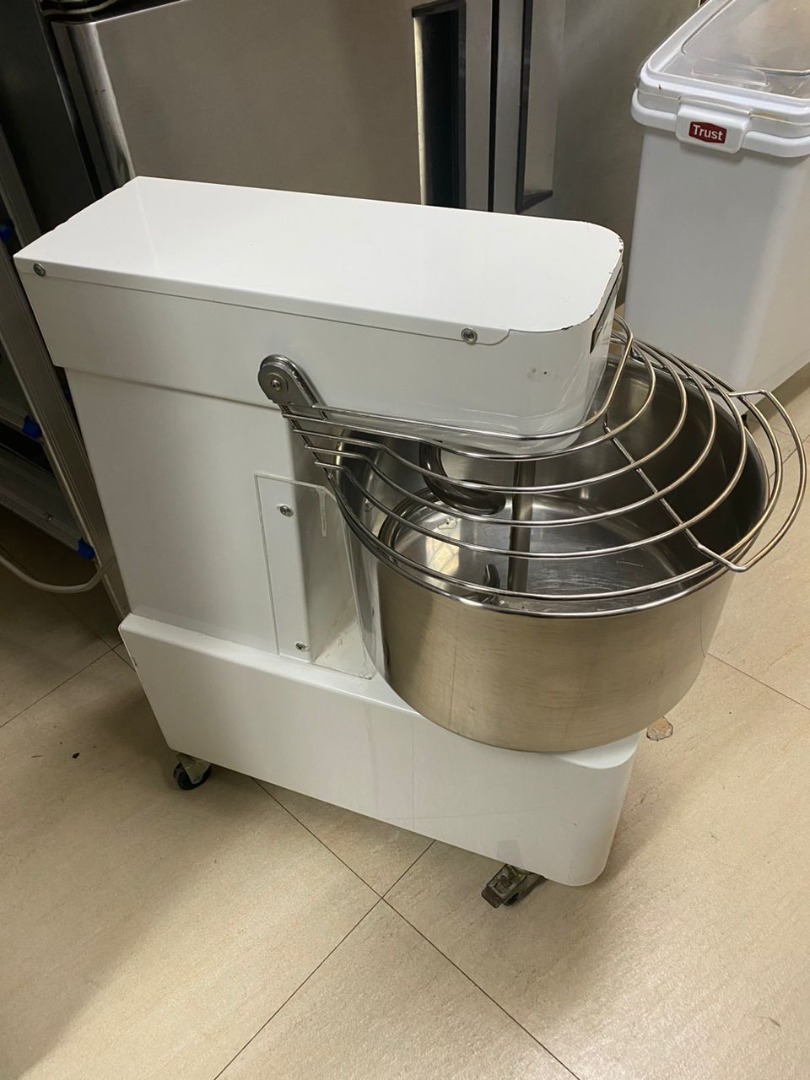 PRISMAFOOD (ITALY) Spiral Mixer, TV & Home Appliances, Kitchen ...