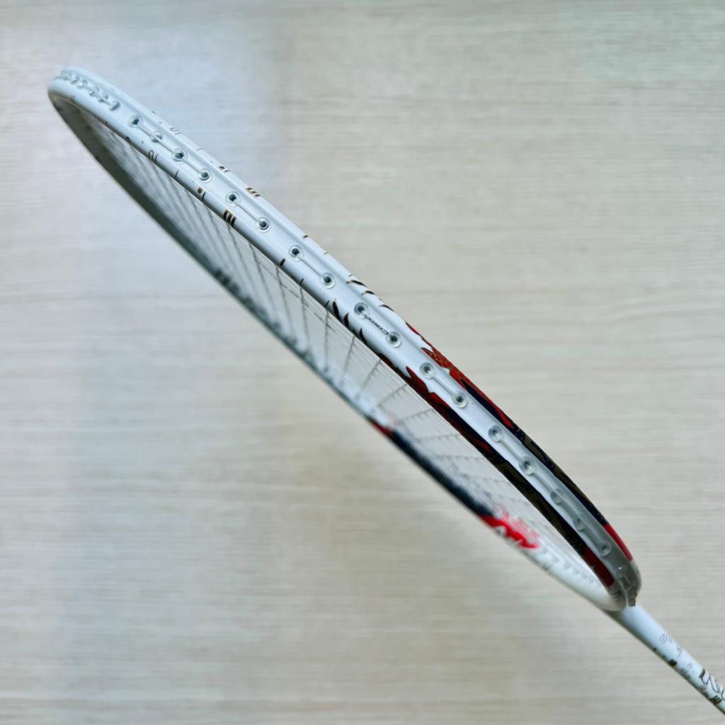 Pristine Condition Venson VS Kirin 80 4U Badminton Racket strung with ...