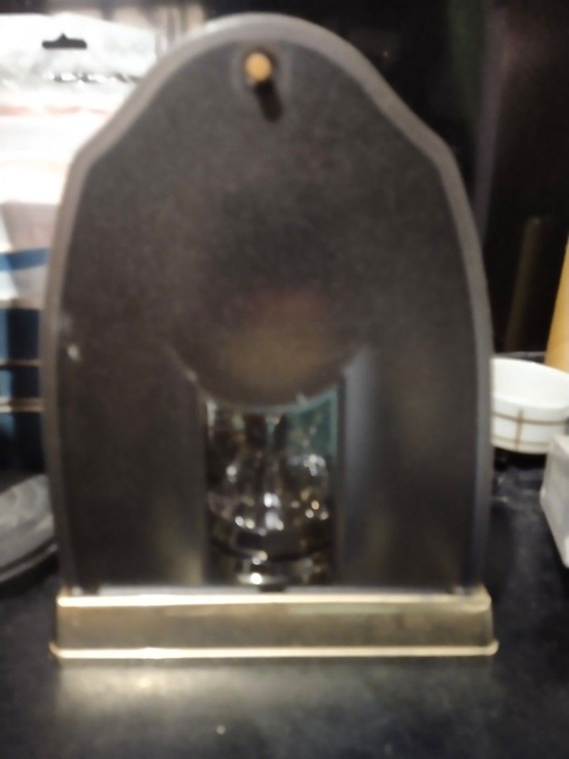 Queen Elizabeth 2 Clock on Carousell