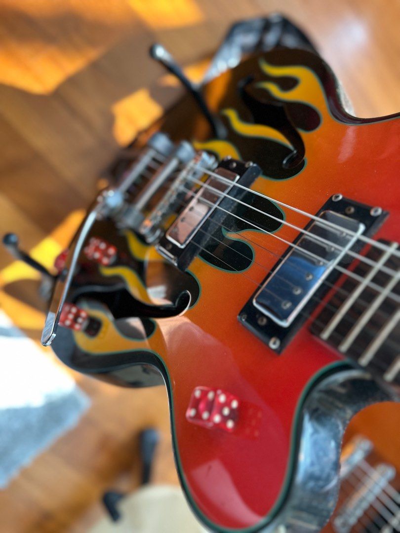 Rare limited edition Flamekat Epiphone Gibson (markdown), Hobbies ...