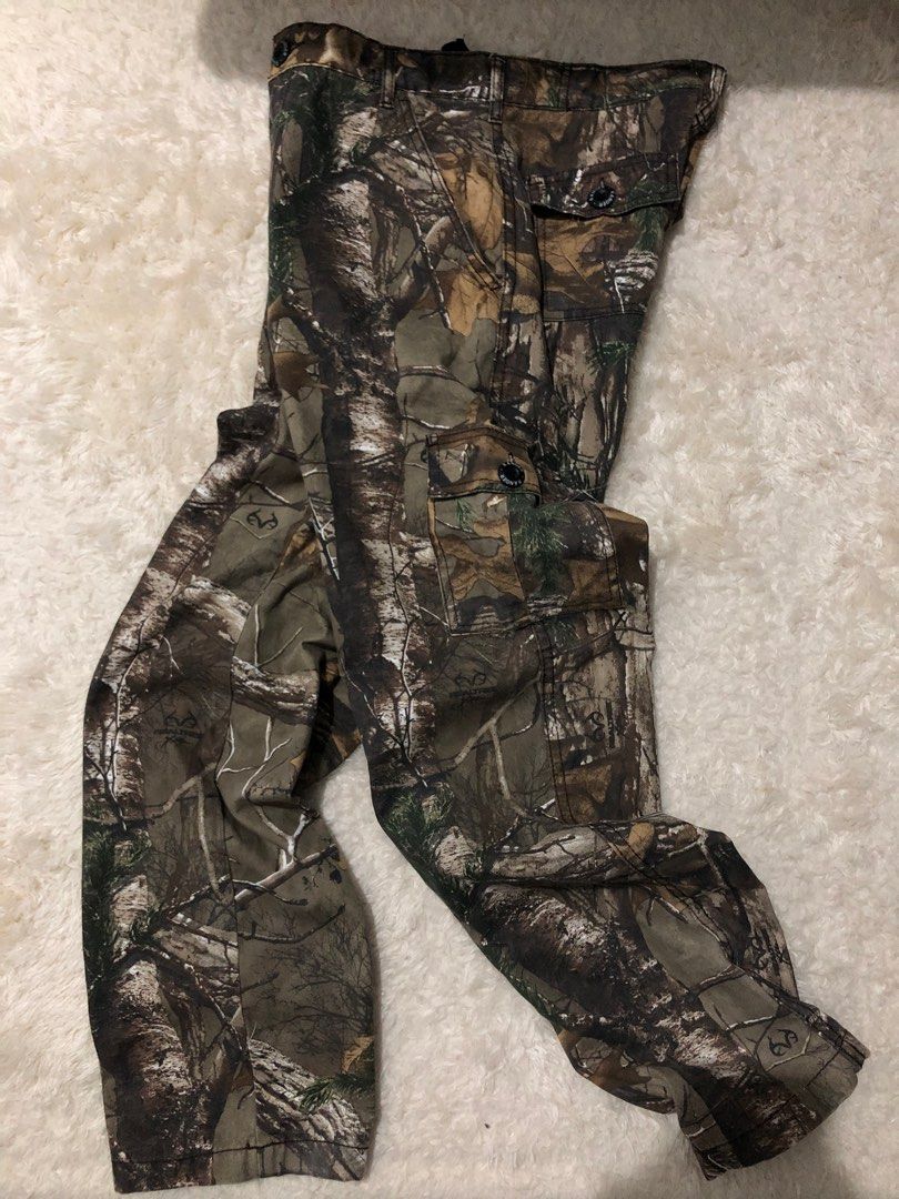 REALTREE CARGO PANTS, Men's Fashion, Bottoms, Jeans on Carousell