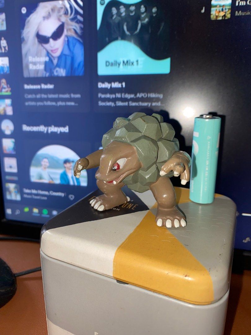 R/L W Pokemon Figures on Carousell