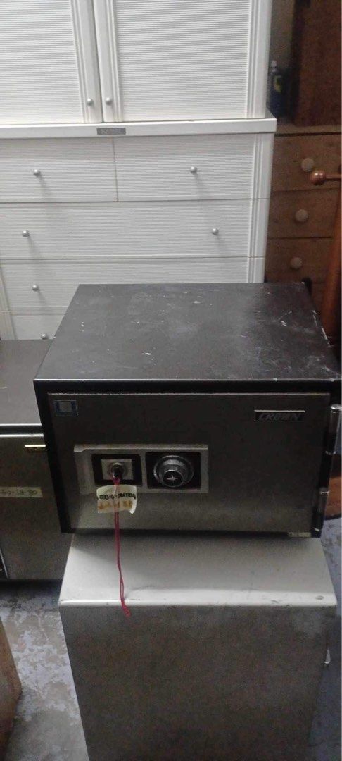 Safety Vault with Key and Number Combination and PVC Shelf, 2Hrs Fire ...