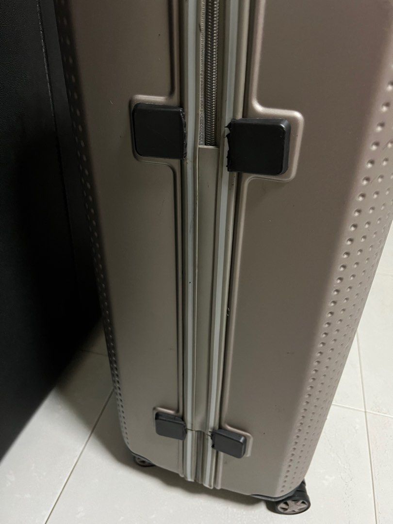 Samsonite Medium Sized Luggage, Hobbies & Toys, Travel, Luggage on ...