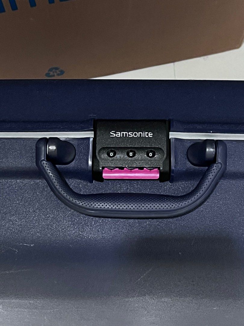 Samsonite Oyster Case Luggage, Hobbies & Toys, Travel, Luggage on Carousell