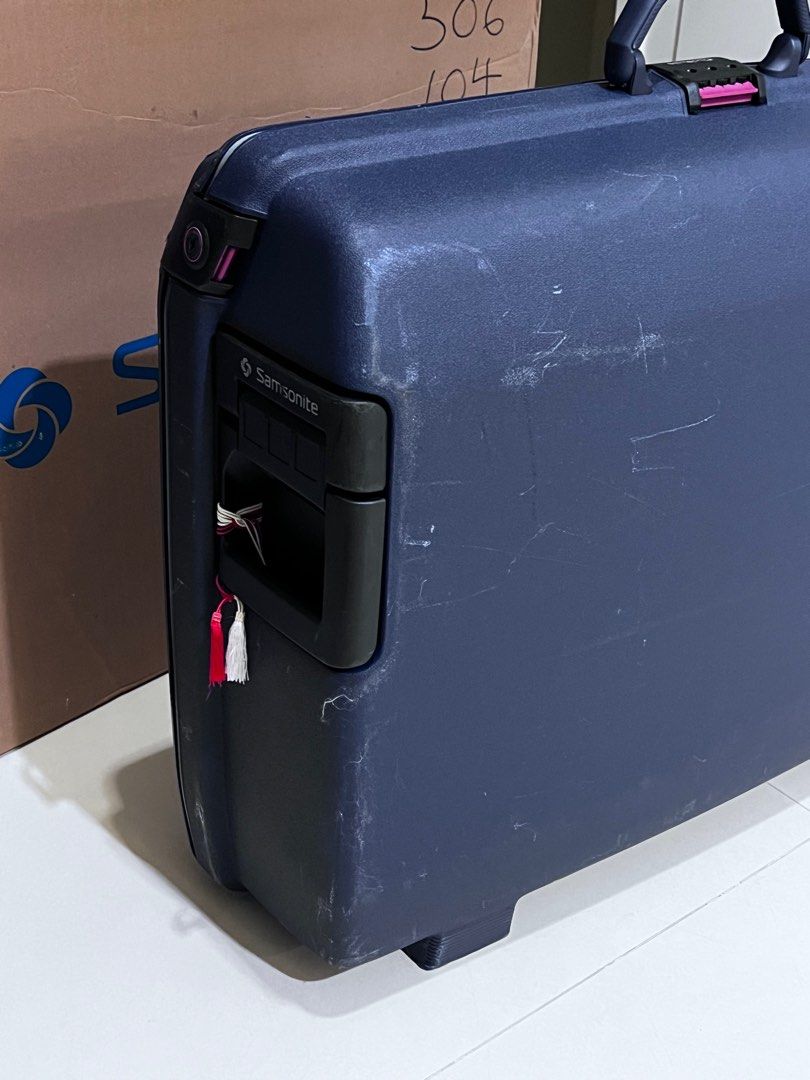 Samsonite Oyster Case Luggage, Hobbies & Toys, Travel, Luggage on Carousell
