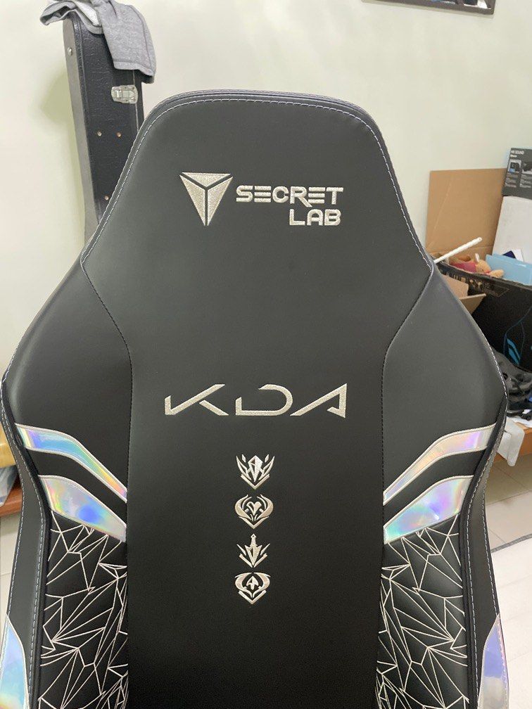 Secretlab KDA All Out Gaming Chair, Furniture & Home Living, Furniture ...