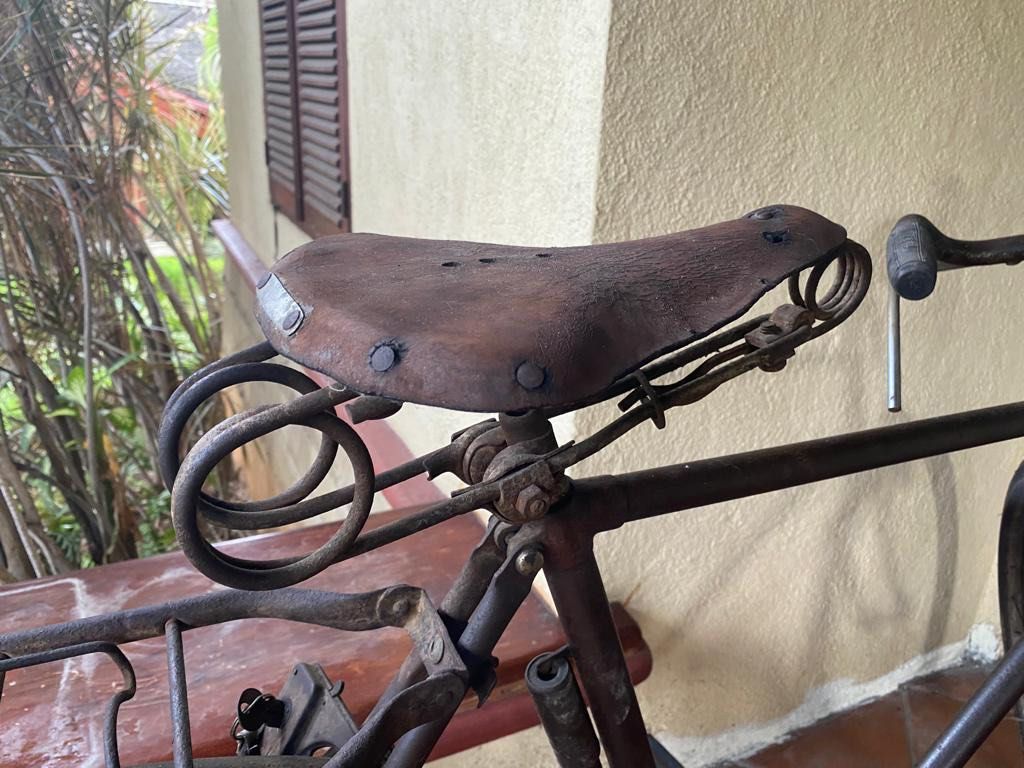 Sepeda Vintage / jadul, Antik, Pajangan di Carousell