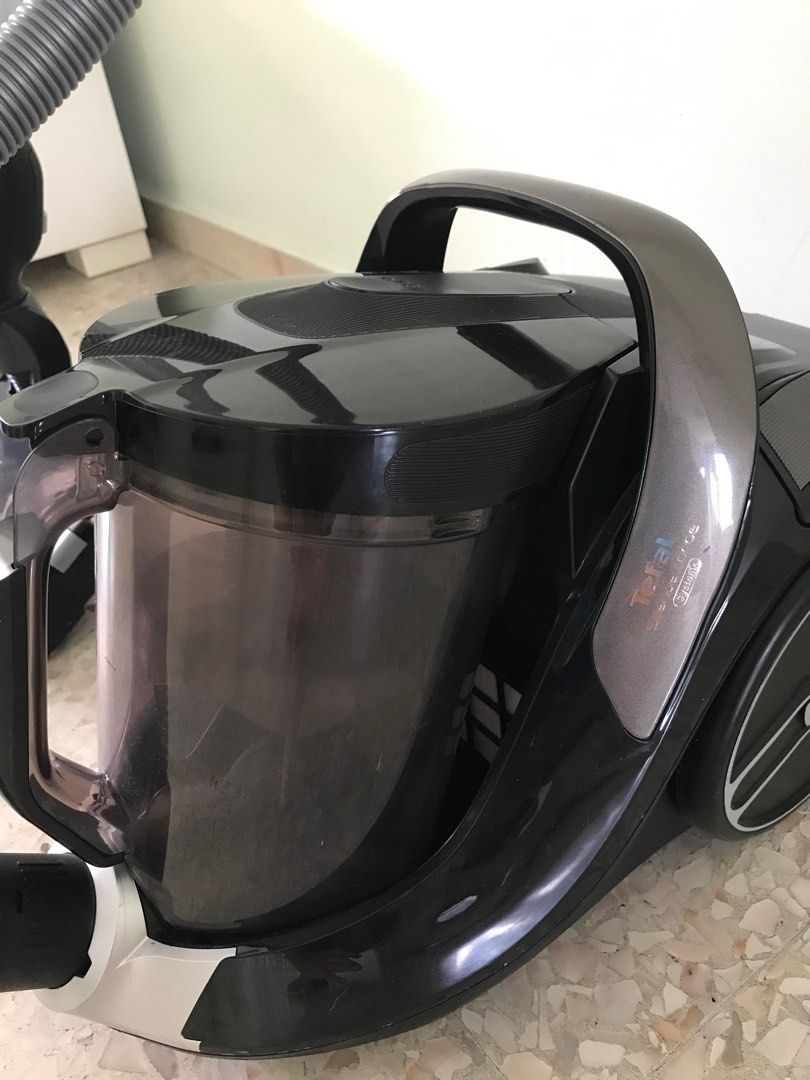 Tefal TW7260 Silence Force Cyclonic Bagless Vacuum Cleaner, TV & Home ...
