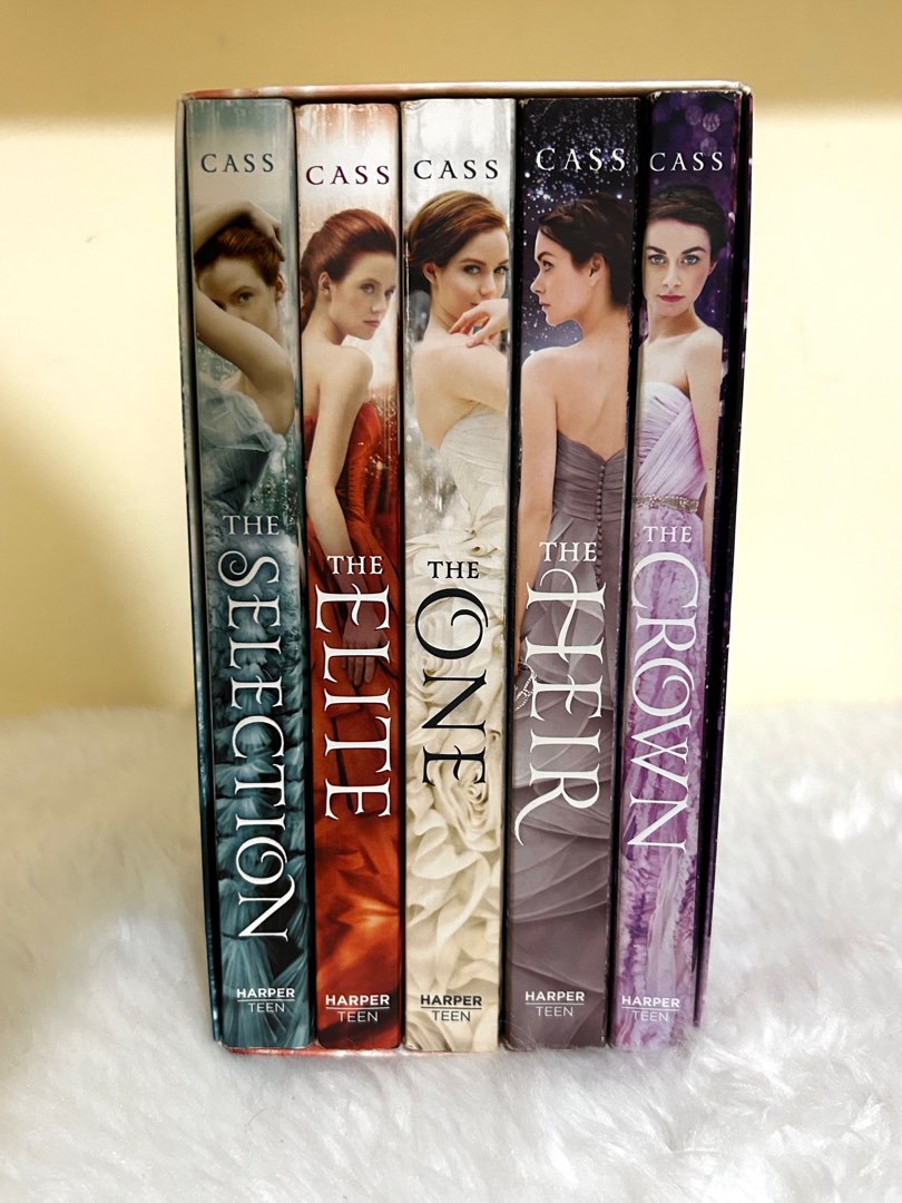The Selection by Kierra Cass Boxed Set, Hobbies & Toys, Books ...