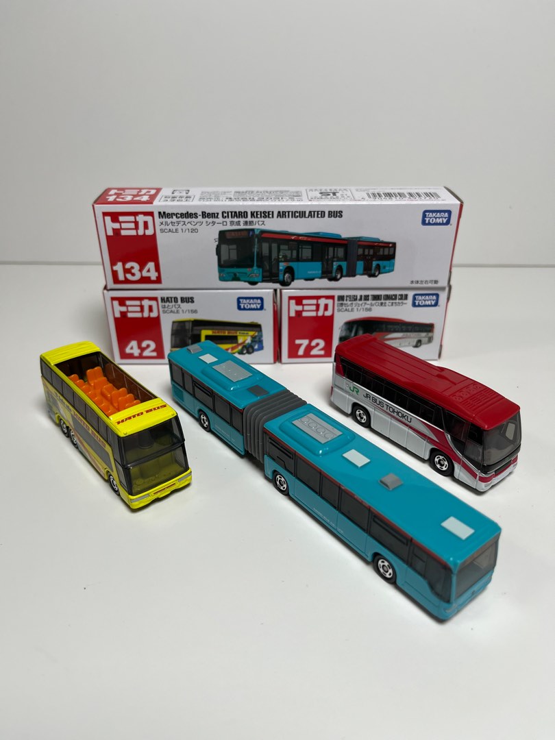 Tomica Bus Set, Hobbies & Toys, Toys & Games on Carousell