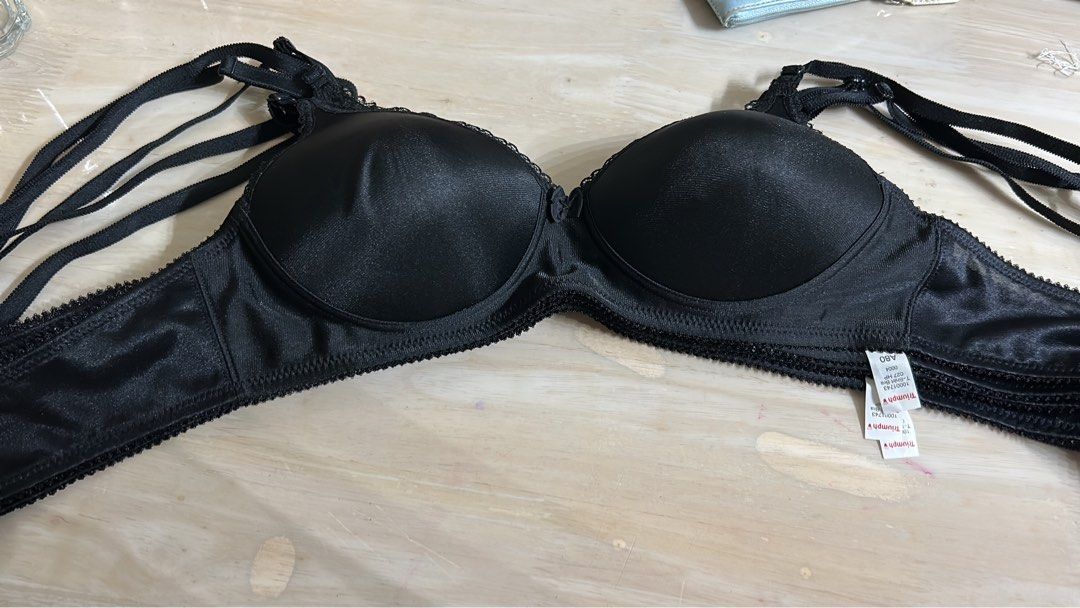 Triumph bra 80A brand new, Women's Fashion, New Undergarments & Loungewear on Carousell