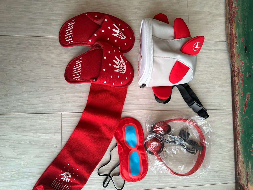 Turkish Airline Kid Amenity kit, Hobbies & Toys, Toys & Games on Carousell