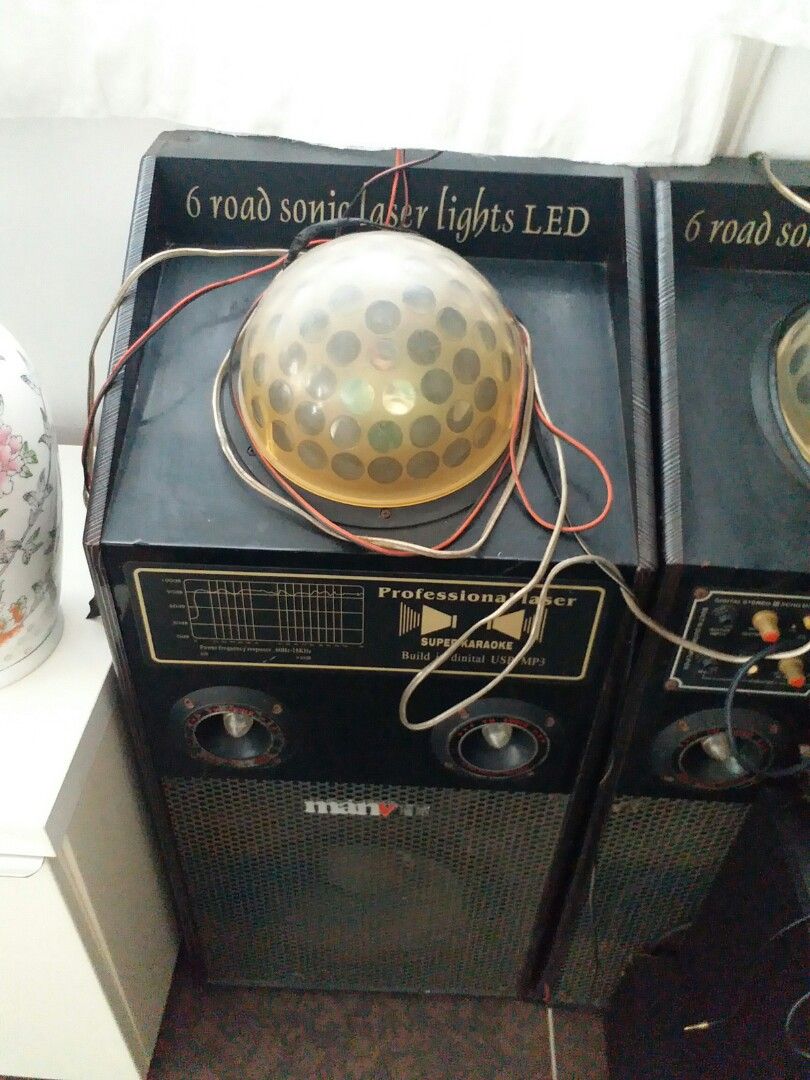 Very loud sound speakers, 音響器材, Soundbar、揚聲器、藍牙喇叭、耳擴 - Carousell