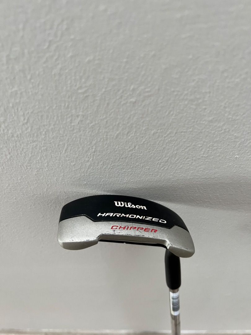 Wilson Chipper, Sports Equipment, Sports & Games, Golf on Carousell