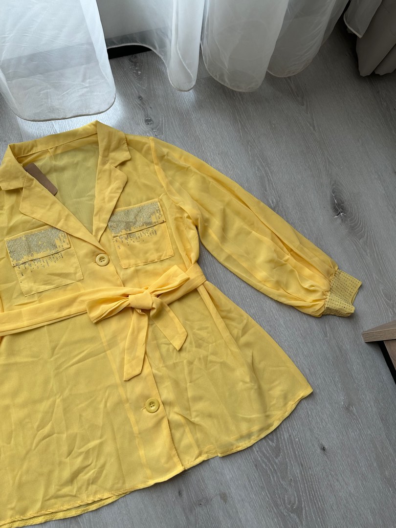 Yellow Top, Fesyen Wanita, Pakaian Wanita, Atasan di Carousell
