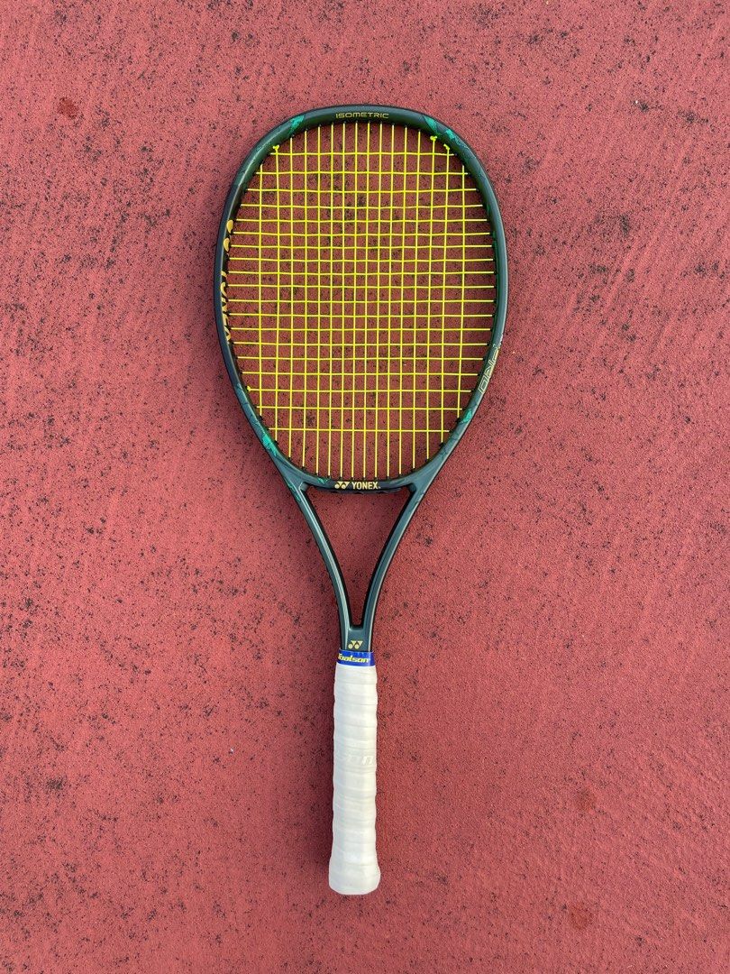 Yonex Vcore Pro 97 (2019) HG 330g L3, Sports Equipment, Sports & Games ...