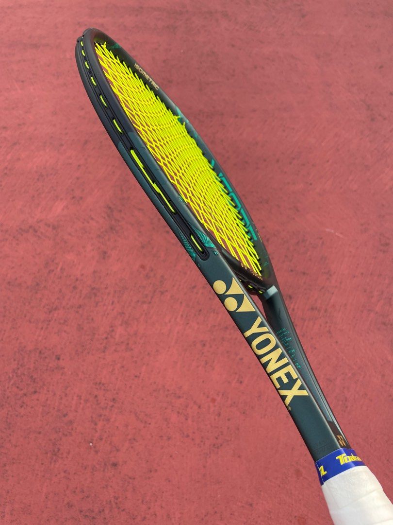 Yonex Vcore Pro 97 (2019) HG 330g L3, Sports Equipment, Sports & Games ...