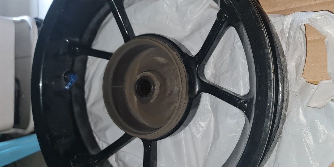 Aerox/Nvx v1 Rim Black with glitter(REAR RIM ONLY), Motorcycles ...