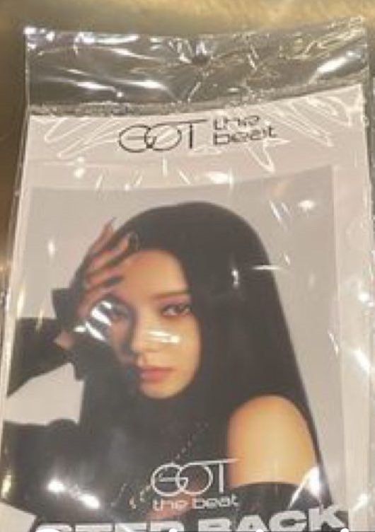 AESPA KARINA STEP BACK HOLO PC SET, Hobbies & Toys, Collectibles ...