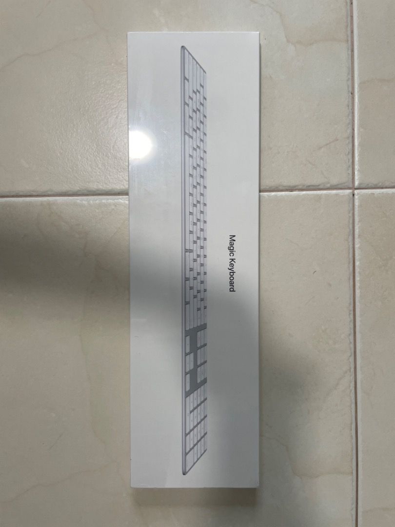 Apple Magic keyboard with numeric keypad, Computers & Tech, Parts ...