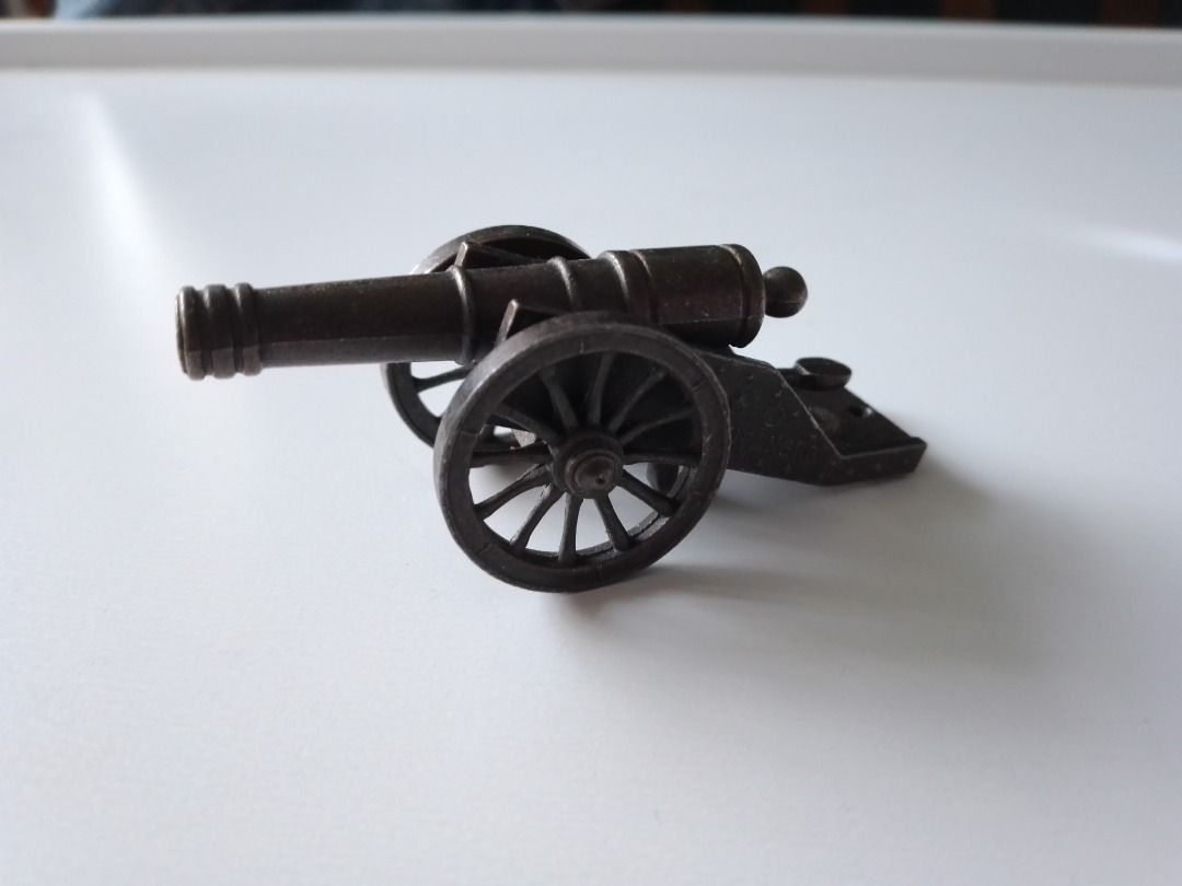 Canon Cap Gun Redondo on Carousell