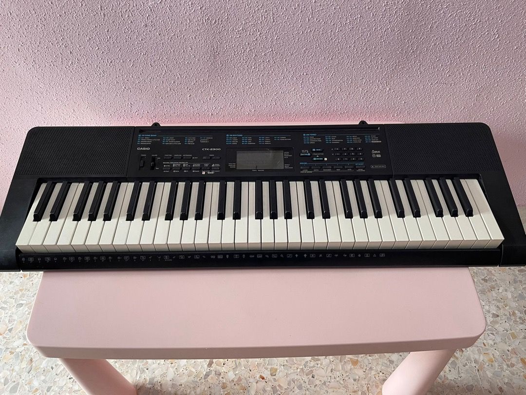 Casio CTK-2300 use twice only!, Hobbies & Toys, Music & Media, Musical ...