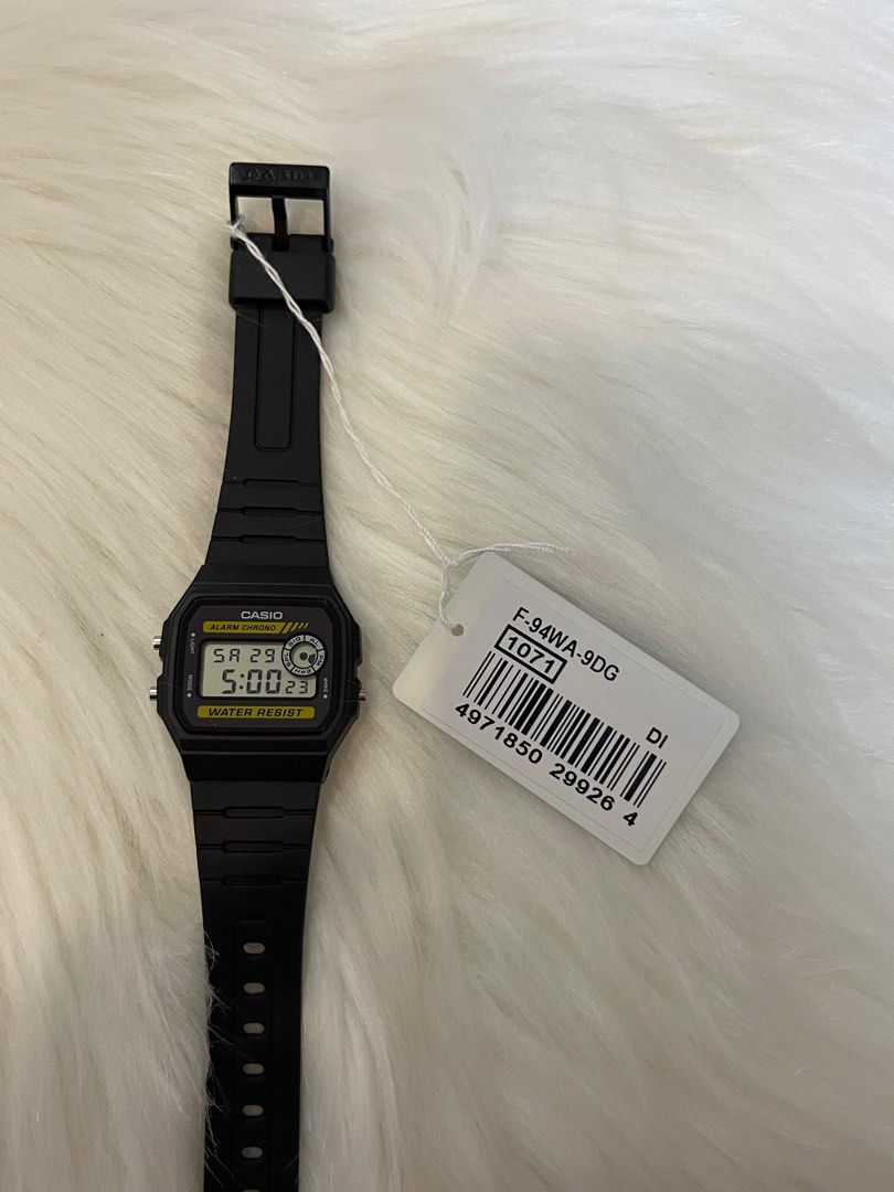 Casio Standard Digital Watch (F94WA-9), Men's Fashion, Watches ...