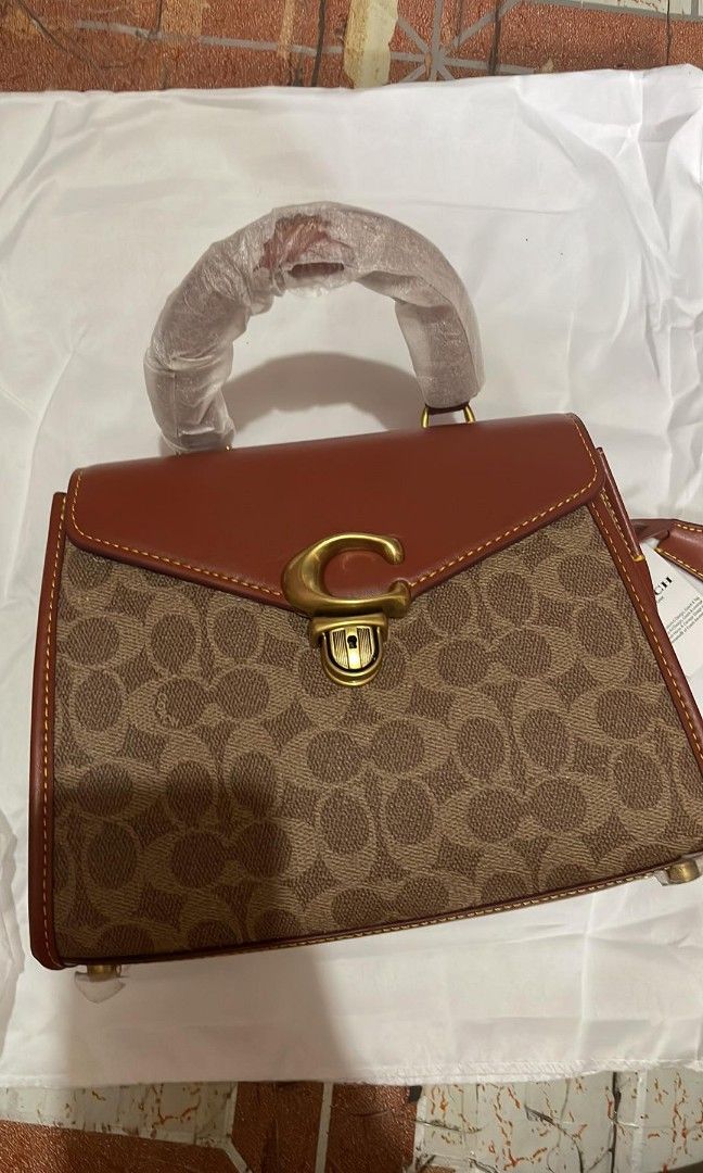 Coach Sammy, Women's Fashion, Bags & Wallets, Cross-body Bags on Carousell