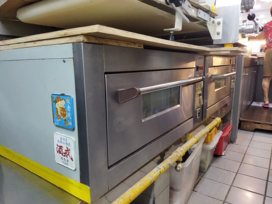 Commercial small oven, TV & Home Appliances, Kitchen Appliances, Ovens ...