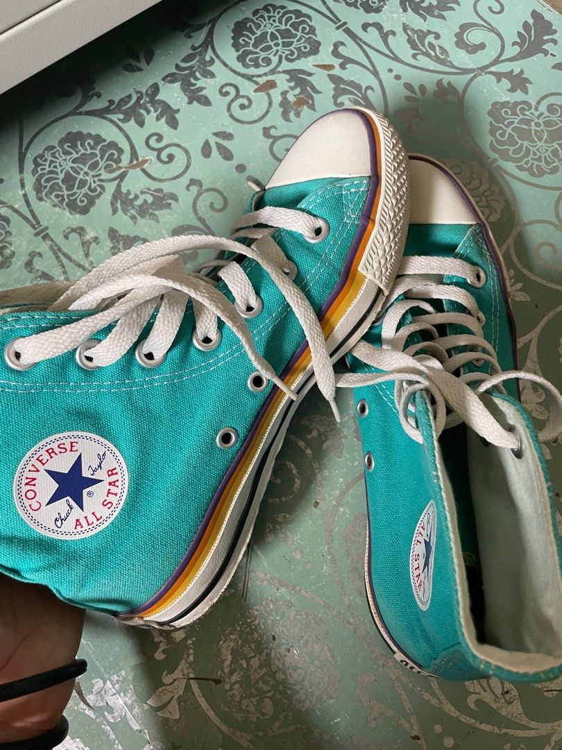 Converse high cut, Women's Fashion, Footwear, Sneakers on Carousell