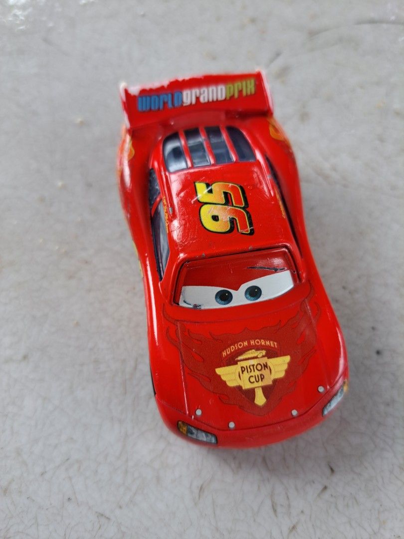 Disney Cars Toys Rust-eze Lightning McQueen, Miniature, Collectible ...