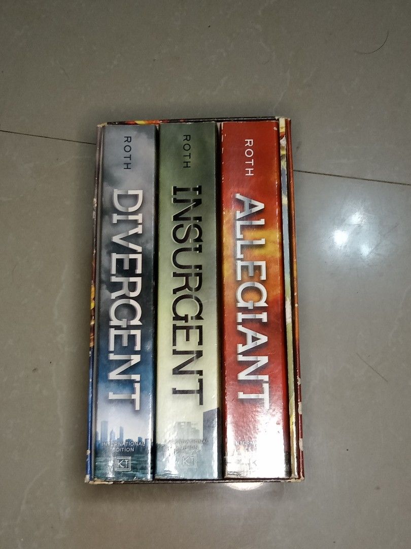 Divergent Trilogy Box Set on Carousell