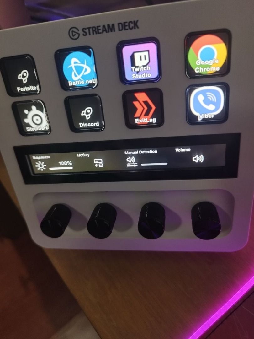 El Gato Stream Deck + (WHITE) 9 DAYS OLD!, Computers & Tech, Parts ...