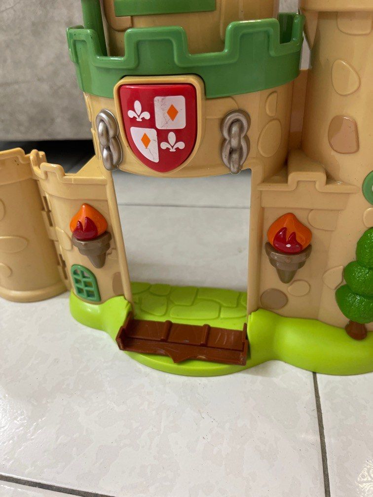 ELC castle, Hobbies & Toys, Toys & Games on Carousell