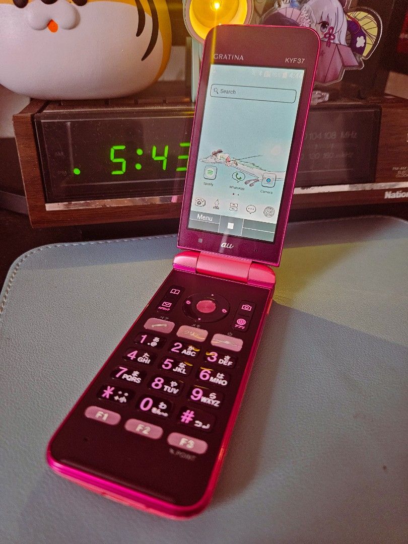 Ghilbi-inspired Japanese keitai flip phone (Spirited Away theme), Hobbies & Toys, Memorabilia ...