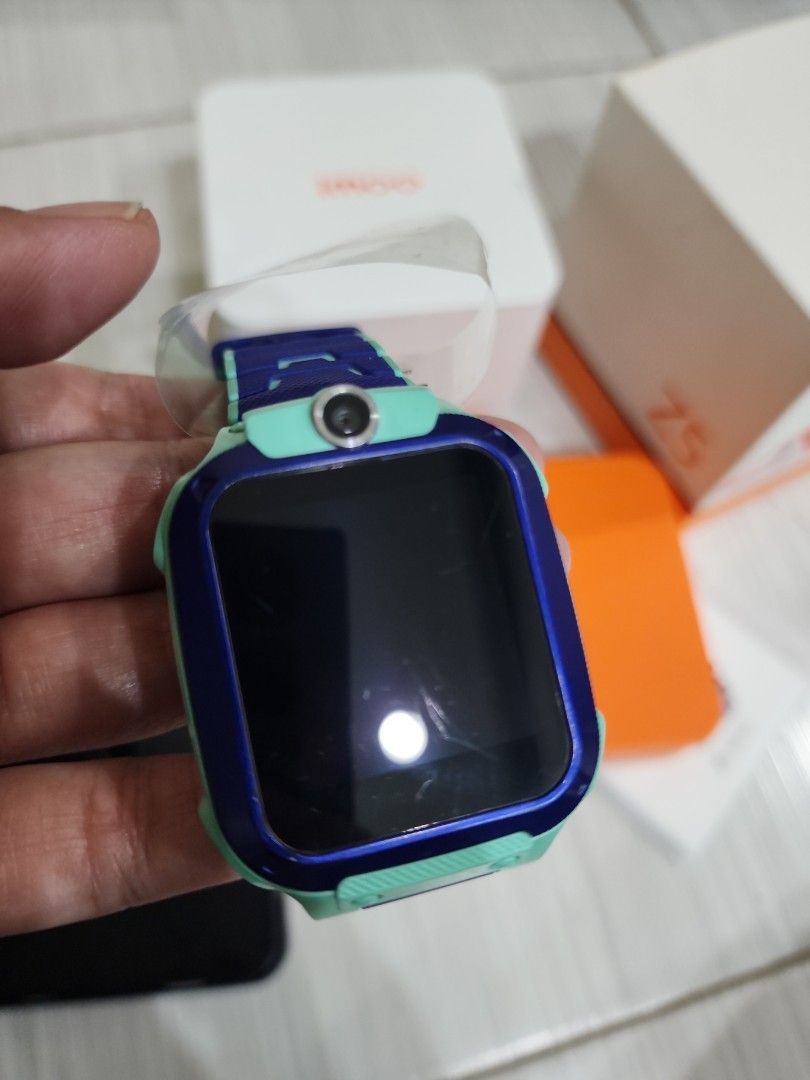 Imoo watch Z5 , blue and pink on Carousell
