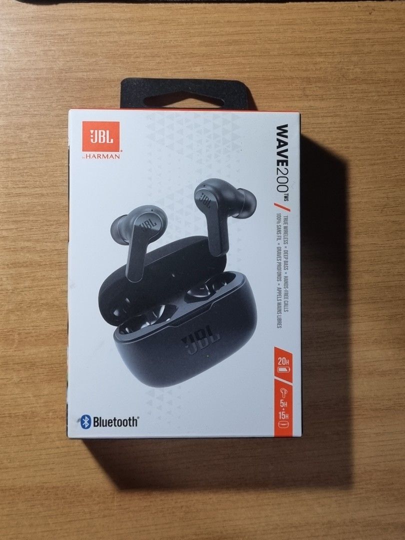 JBL Wave 200 TWS, Audio, Earphones on Carousell