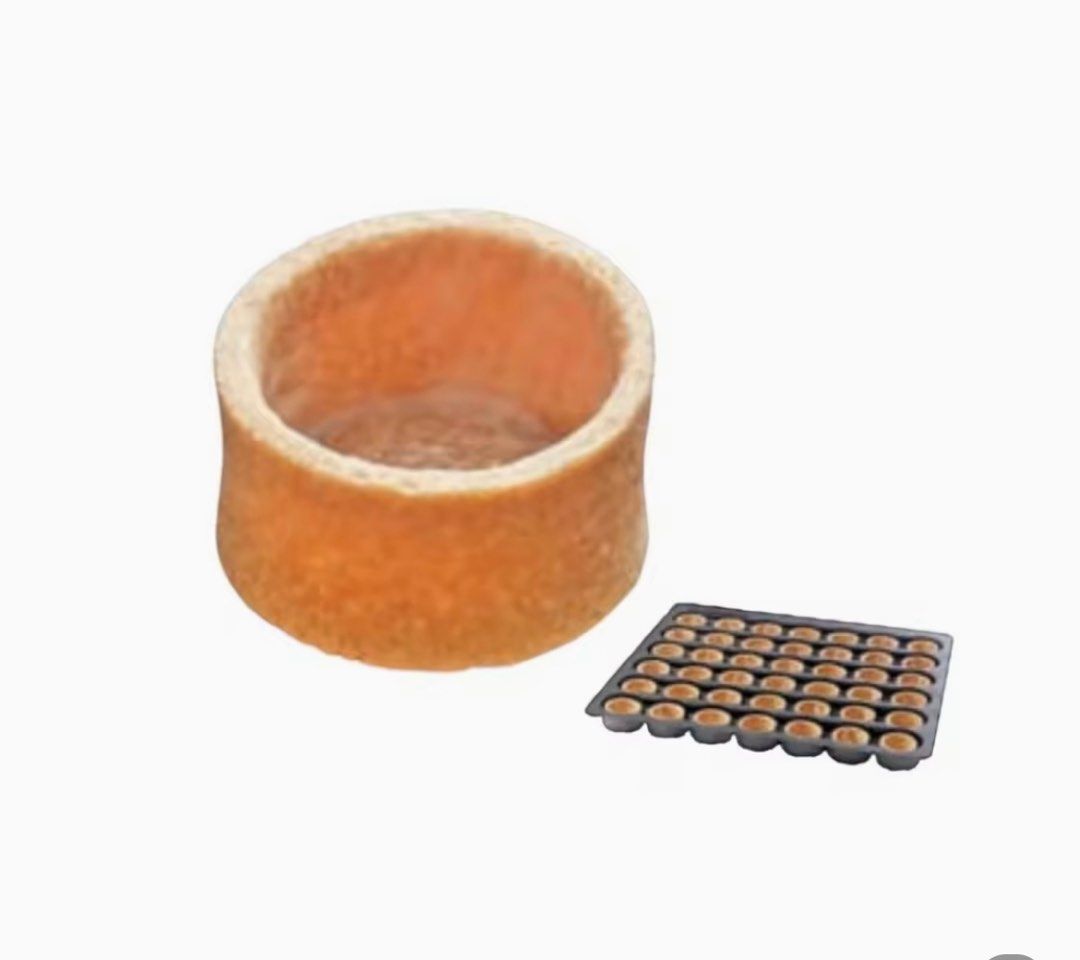 La Rose Noire Vanilla Mini Round, Food & Drinks, Packaged & Instant ...