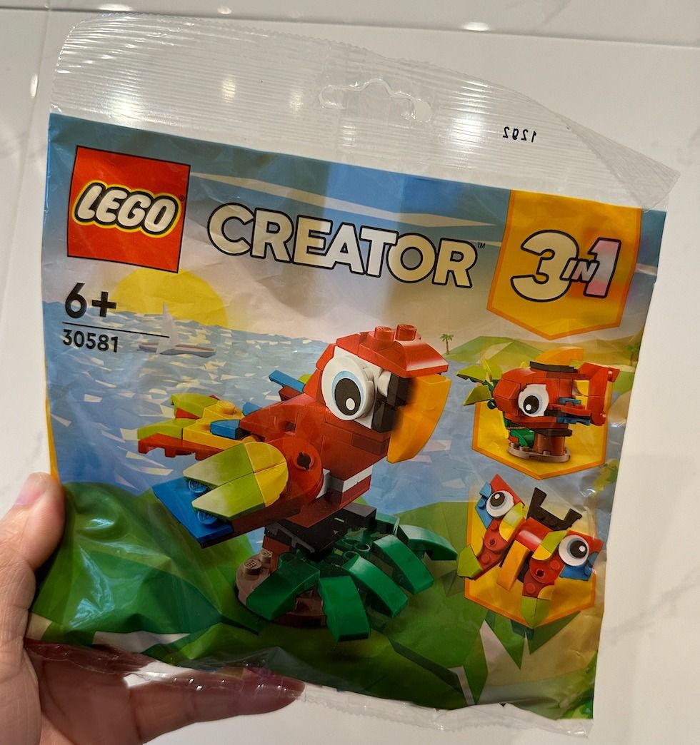 LEGO 樂高 30581 鸚鵡 3in1 CREATOR系列, 書籍、休閒與玩具, 玩具、公仔、桌遊在旋轉拍賣