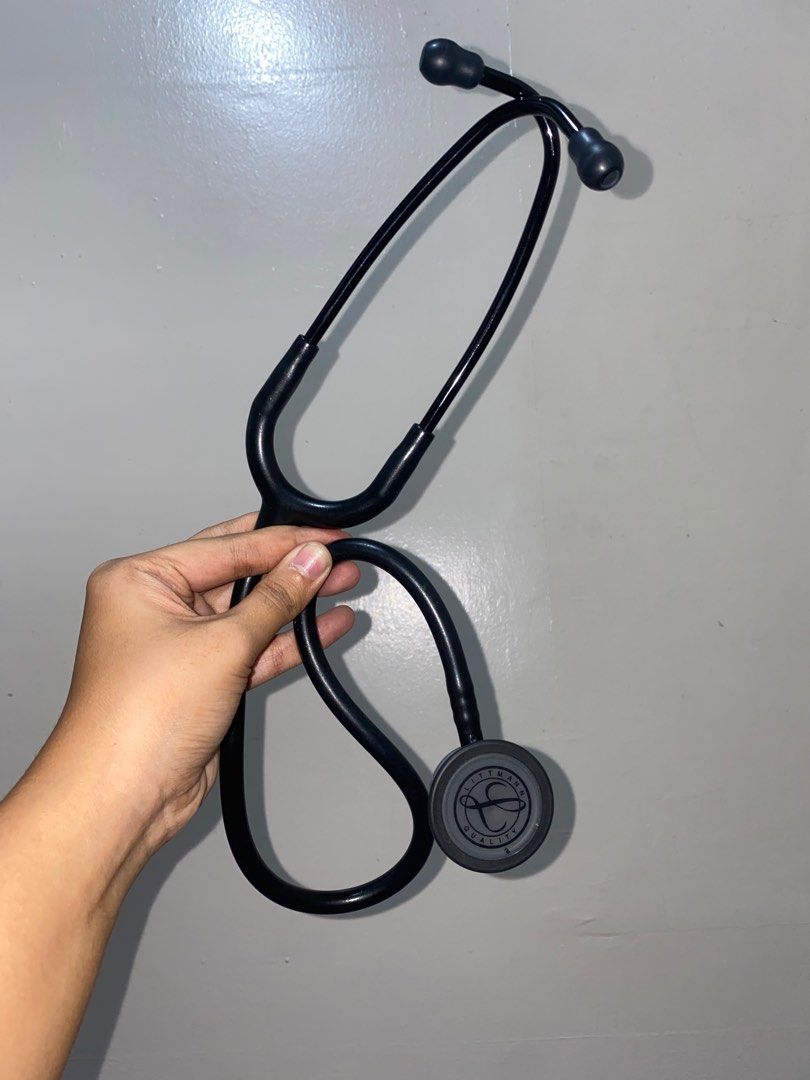Littmann Stethoscope Classic III, Black Tube, Black-Finish Chestpiece ...