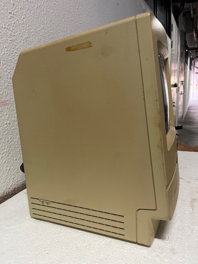 Macintosh classic Apple computer ID: BCGM0420, Computers & Tech ...