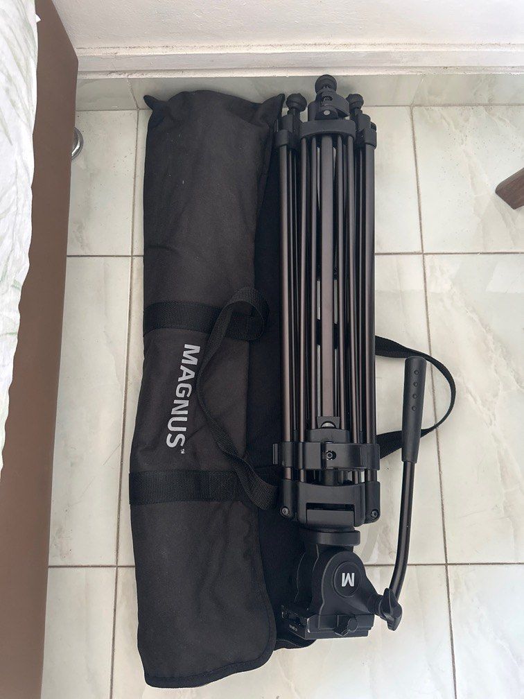 Magnus VT-4000 Tripod System with Fluid Head, Photography, Photography ...