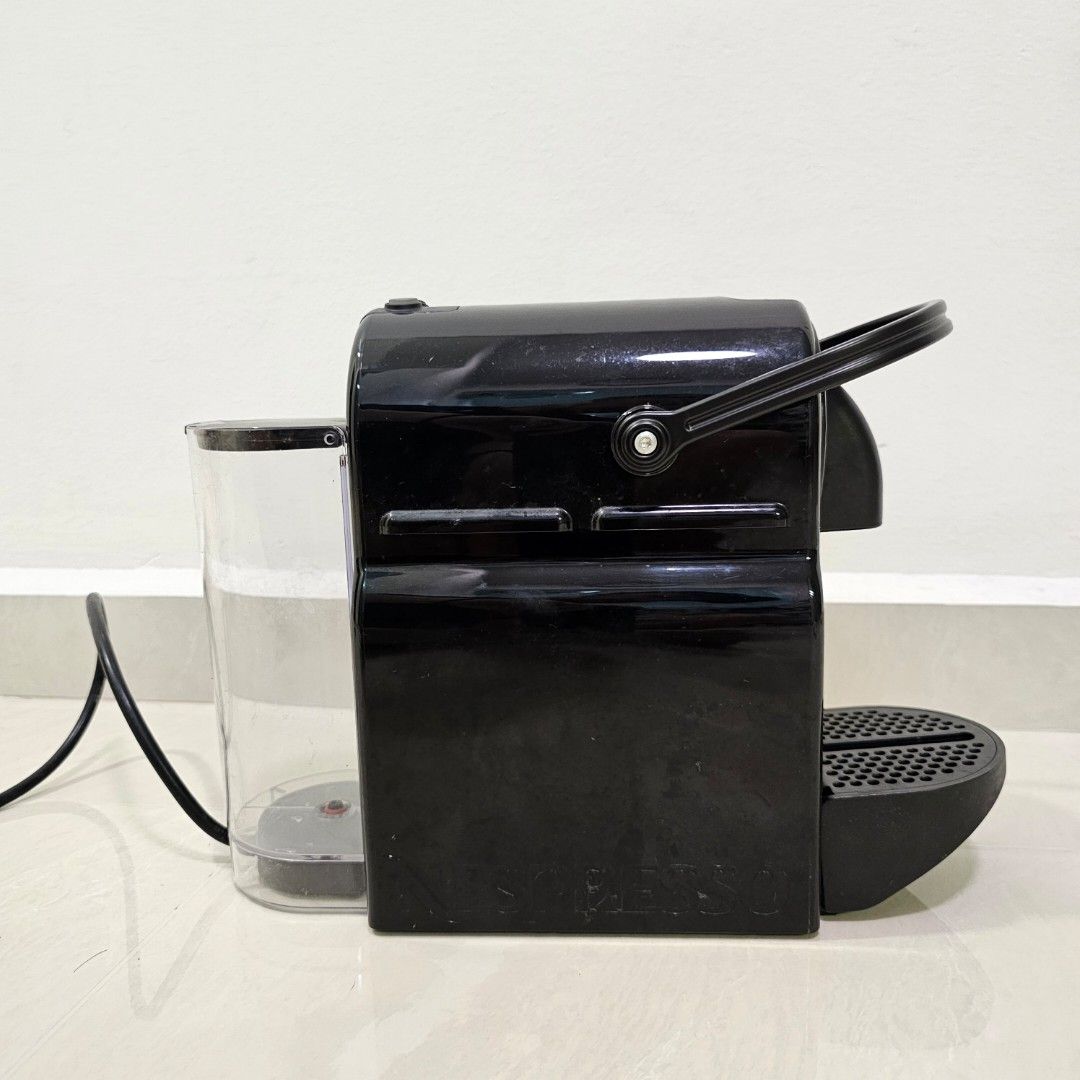 Nespresso Inissia D40 Coffee Machine, TV & Home Appliances, Kitchen ...