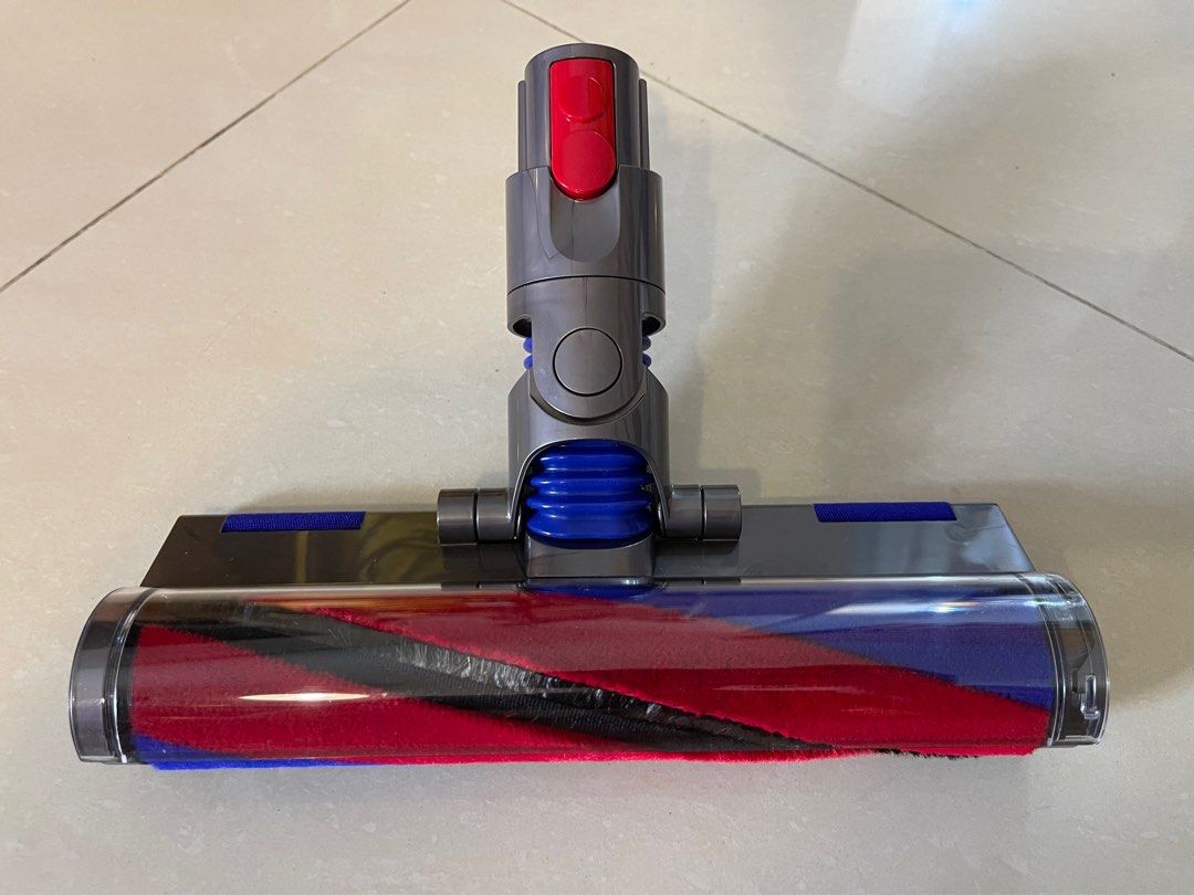 New Fluffy Roller Dyson V12 Digital Slim, TV & Home Appliances, Vacuum ...