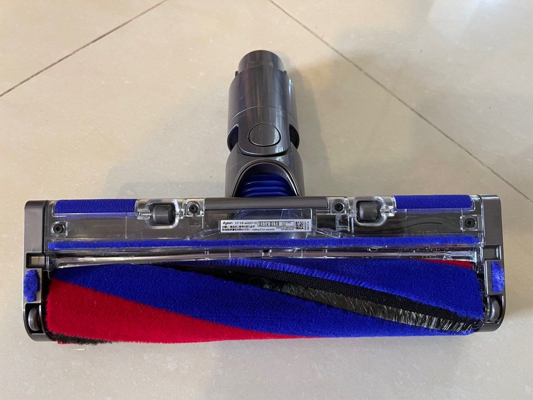 New Fluffy Roller Dyson V12 Digital Slim, TV & Home Appliances, Vacuum ...