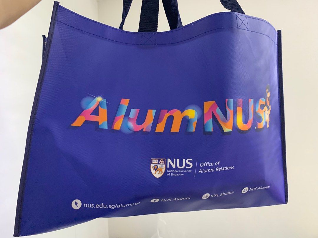 NUS Computing Graduation Gown (SoC), Men's Fashion, Coats, Jackets and ...