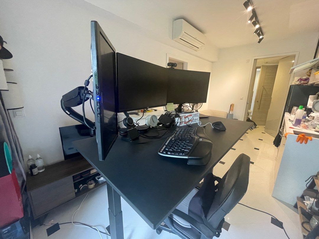 OmniDesk Pro 2020, Computers & Tech, Office & Business Technology on Carousell