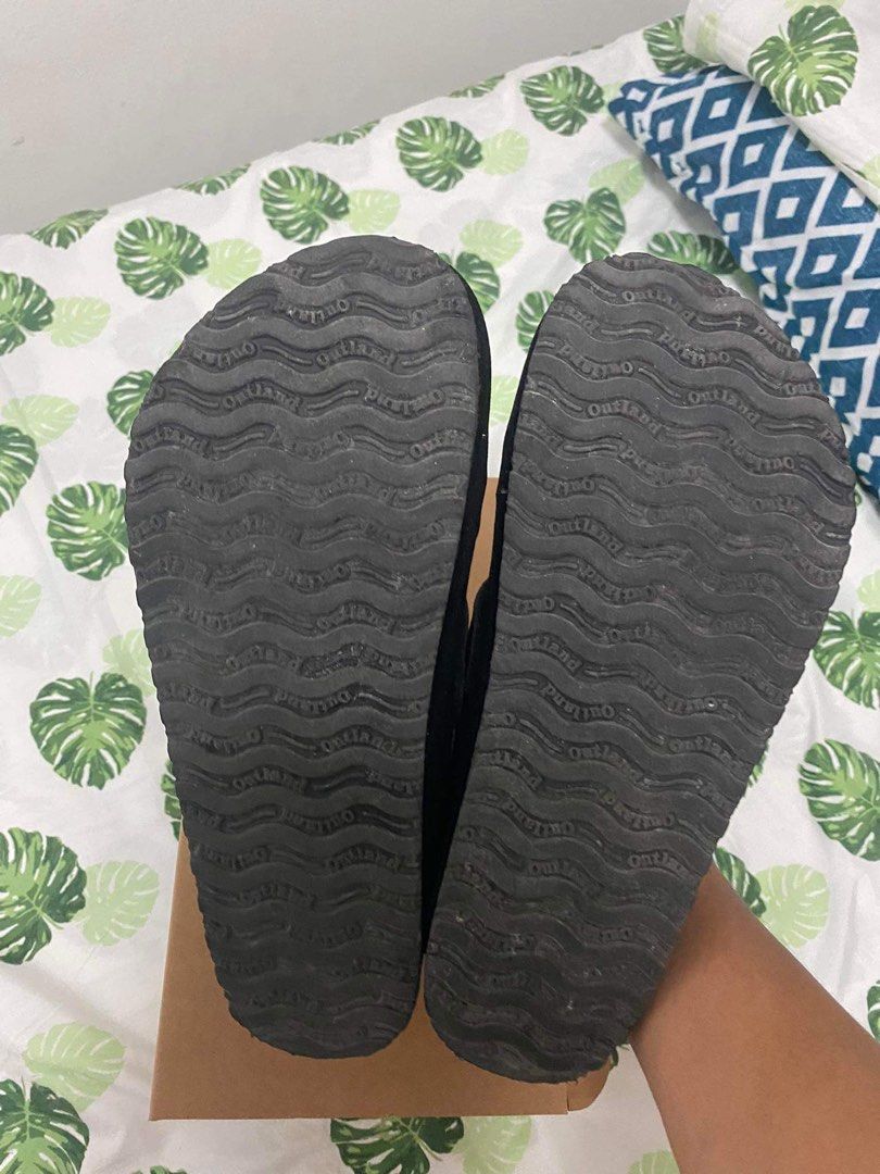 Outland clogs (Best dupe for boston clogs), Men's Fashion, Footwear ...